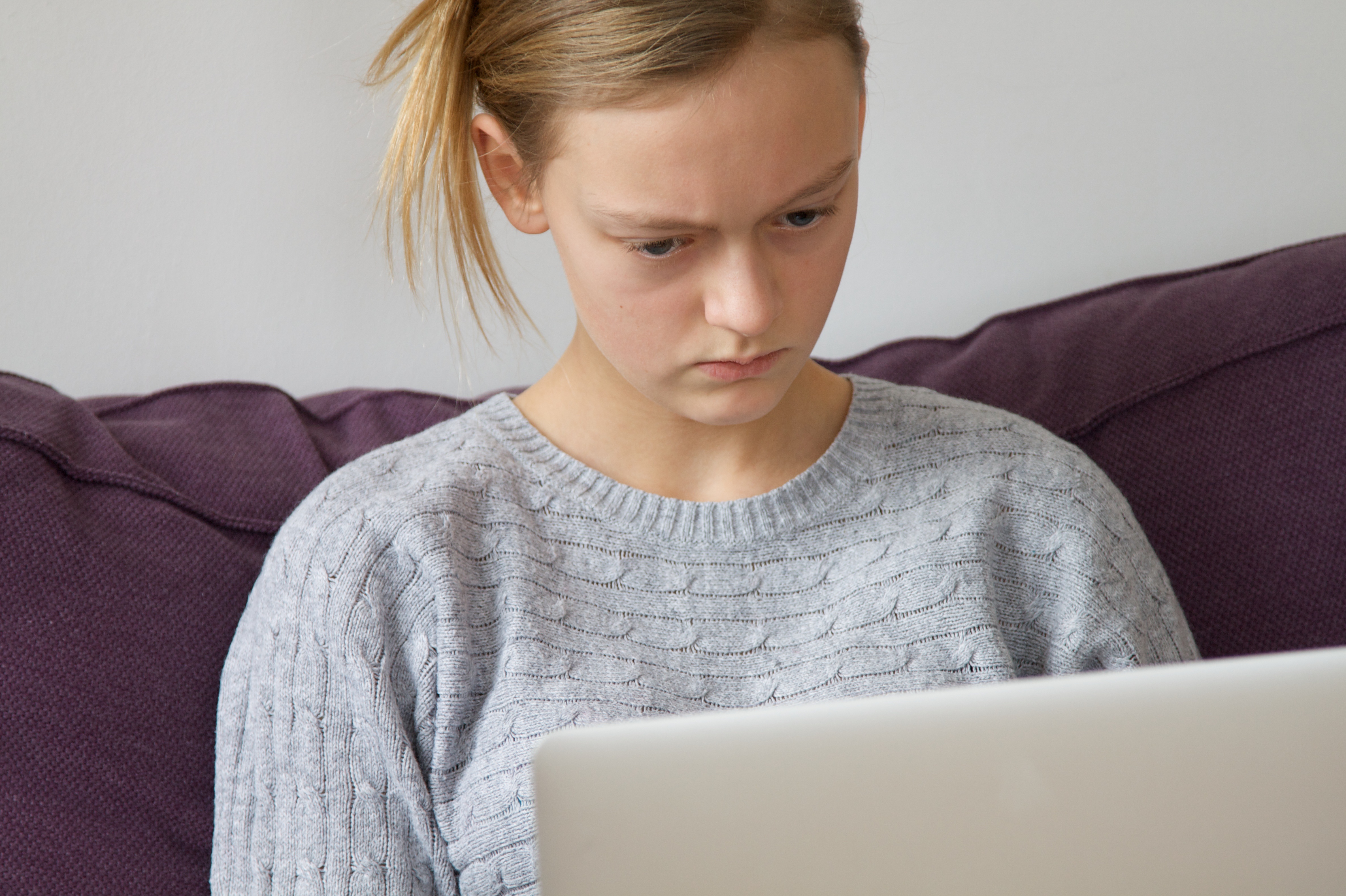 Die Schikane schnell stoppen: Was Betroffene bei Cybermobbing tun ... Die Schikane schnell stoppen: Was Betroffene bei Cybermobbing tun ...